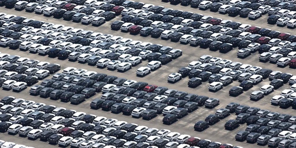 US New Car Inventory Rebounds as Prices Ease in 2025 - ActuCars